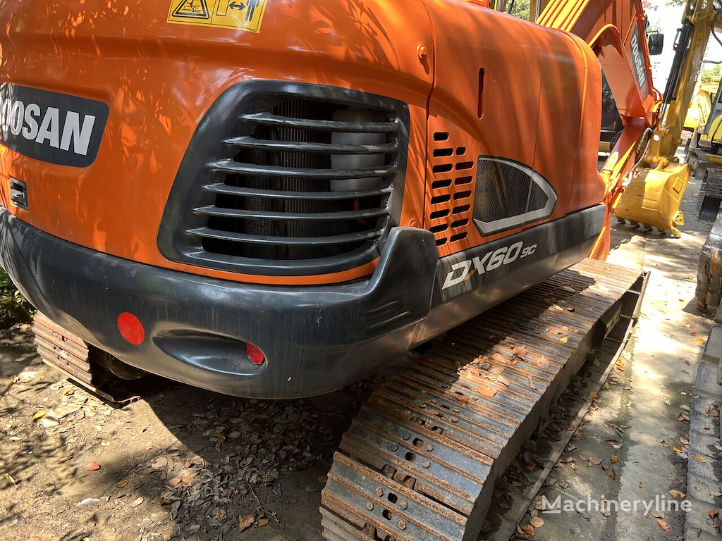Doosan DX60C bager guseničar