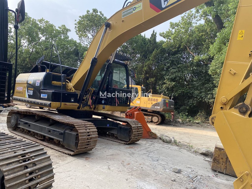 Caterpillar 320D bager guseničar
