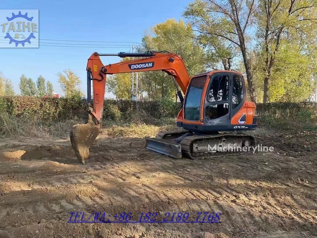Doosan DX75 bager guseničar