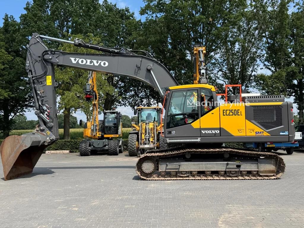 Volvo EC250E 900 UUR/HOURS !! LIKE NEW bager guseničar
