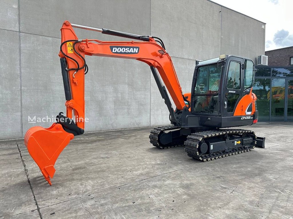 Prodaje se Doosan DX55-9C mini bager na aukciji