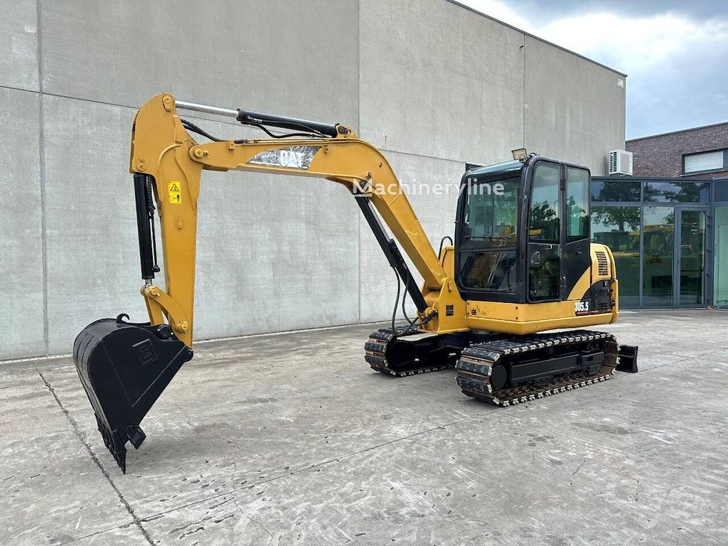 Prodaje se Caterpillar 305.5 mini bager na aukciji