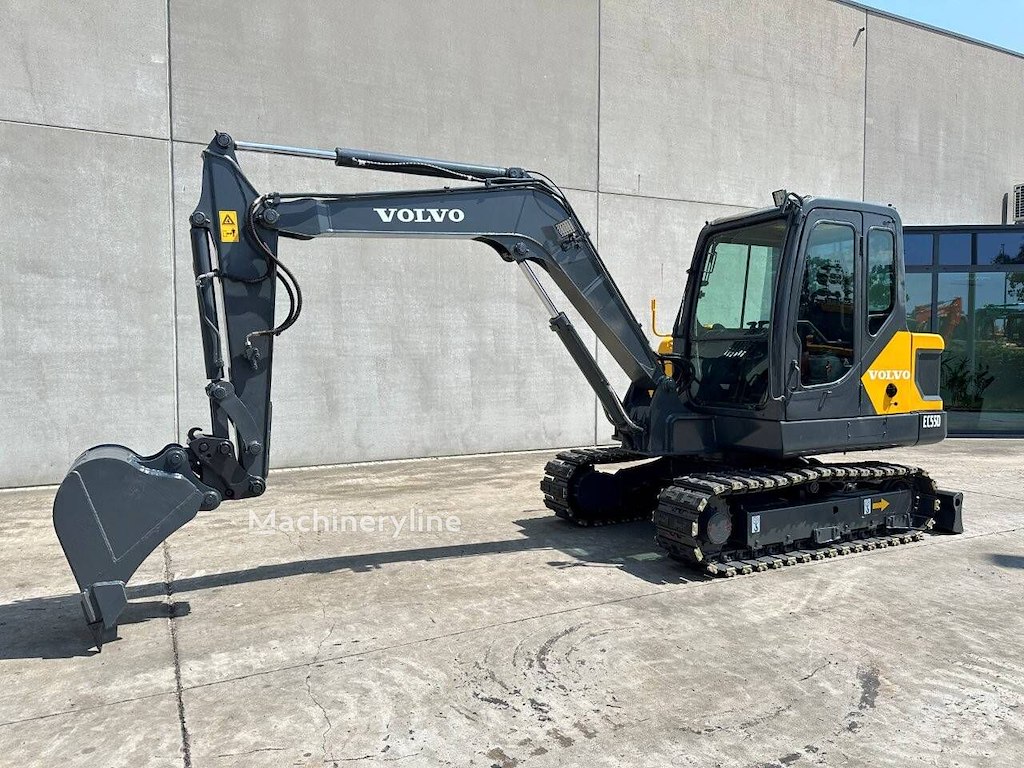 Prodaje se Volvo EC55D bager guseničar na aukciji