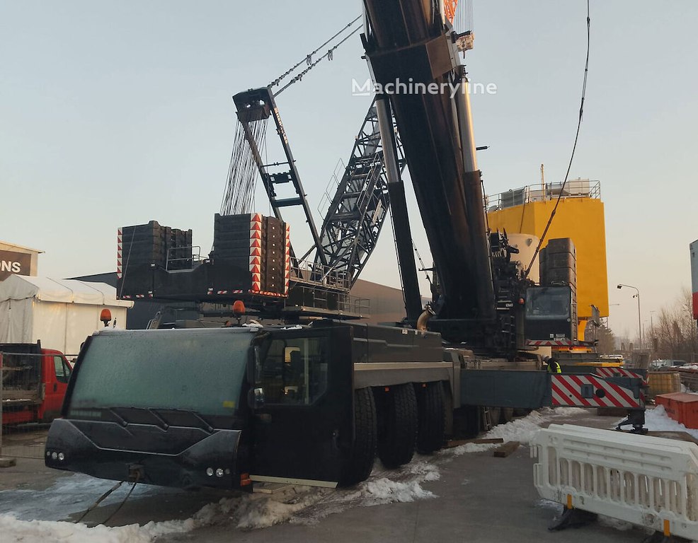 Liebherr LTM 1500-8.1 dizalica za sve terene