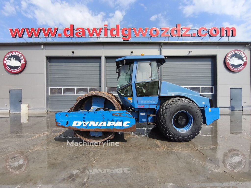 Dynapac CA302D kompaktor s jednim valjkom