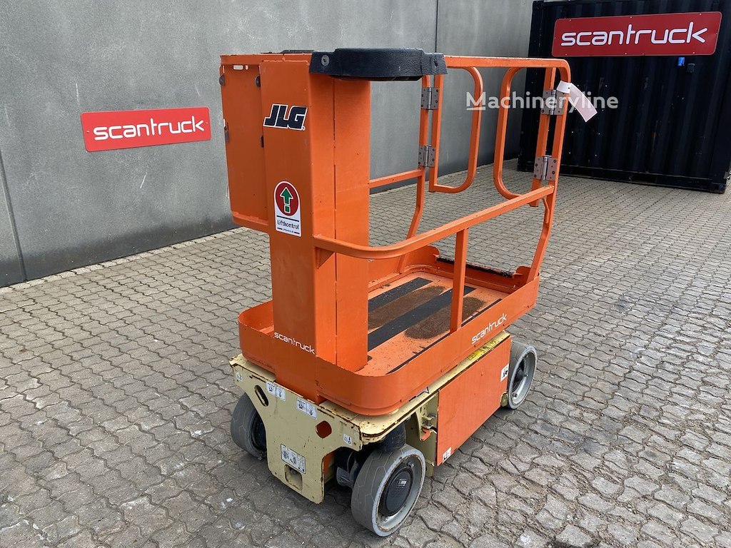 JLG 1230ES jarbolna penjajuća platforma