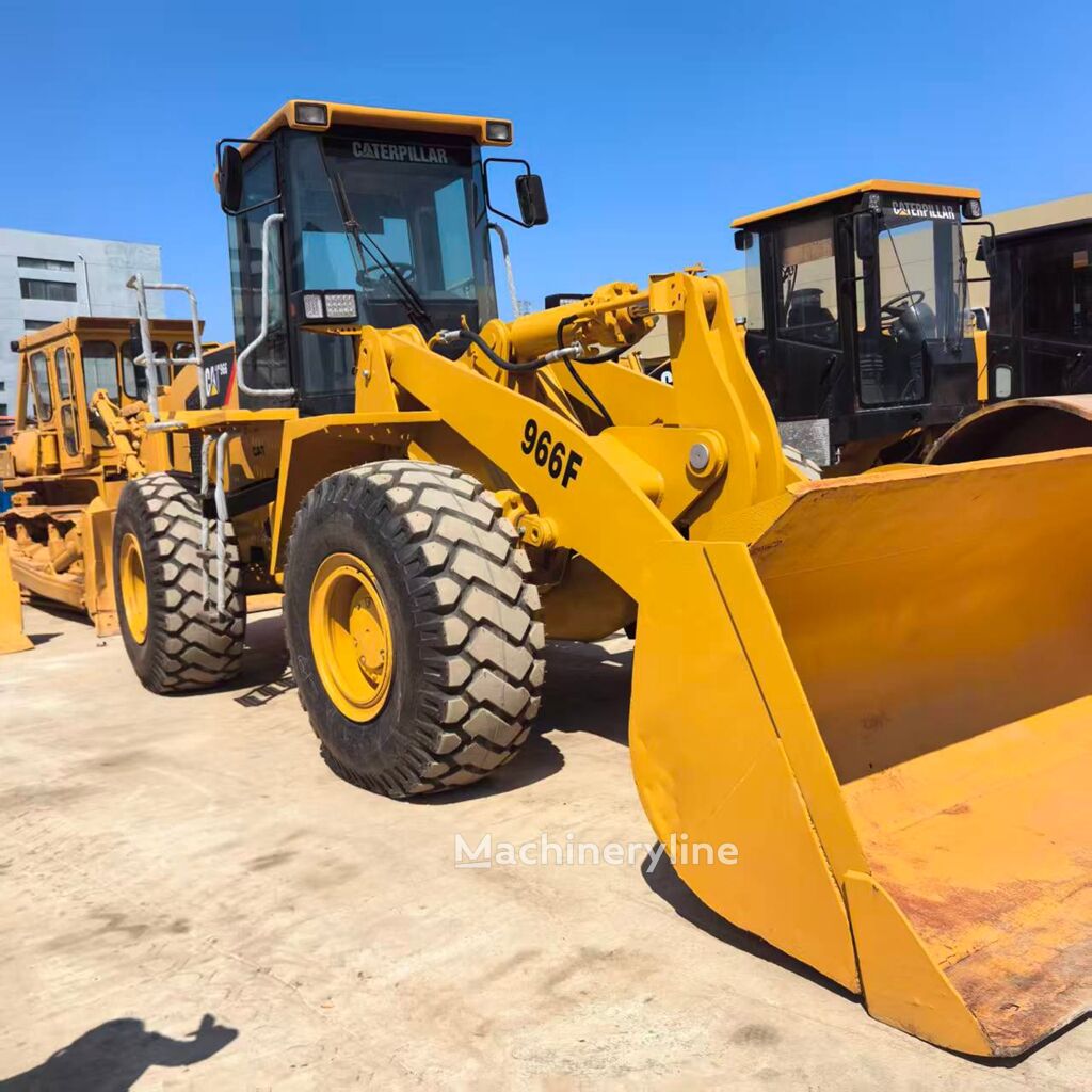 Caterpillar 966F prednji utovarivač