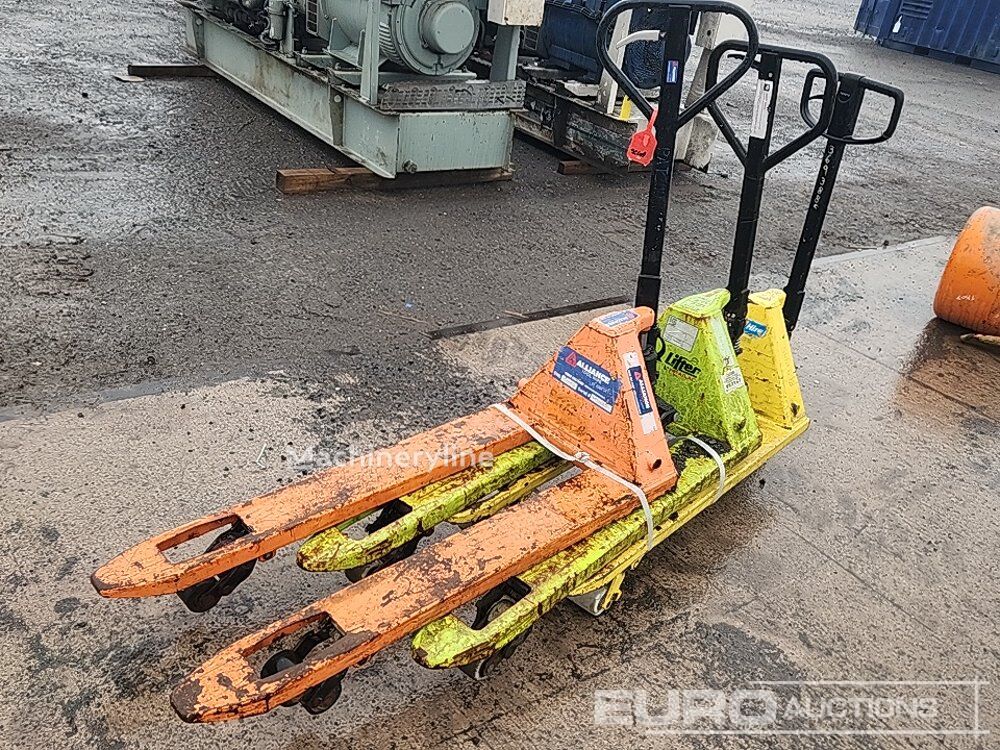 Prodaje se Pallet Truck (3 of) kašiku za prednje utovarivač na aukciji