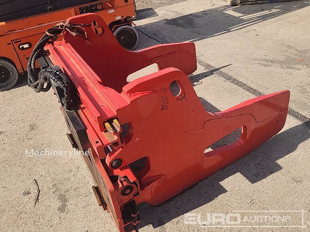 Prodaje se Hydraulic Grab to suit Forklift kašiku za prednje utovarivač na aukciji