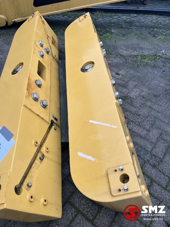 Nova Caterpillar Counterweight protivteža bagera