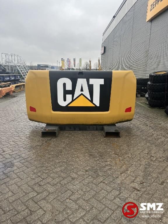 Nova Caterpillar Counterweight protivteža bagera