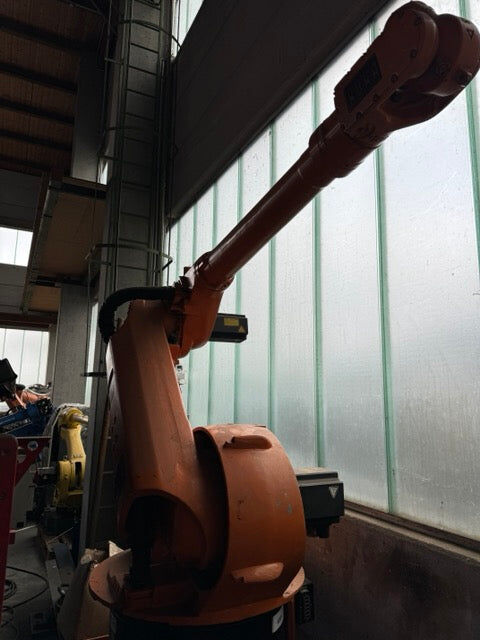 KUKA Roboter KUKA KR30L15/2 Seriennummer 736042 Steuerung KRC2 industrijski robot