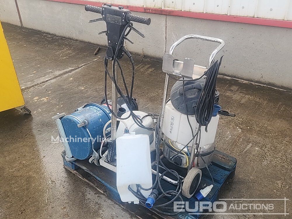 Prodaje se industrijski usisivač na aukciji