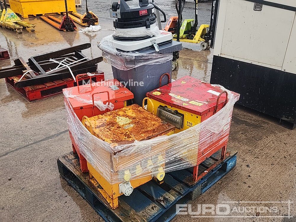 Prodaje se MaxVac Wet & Dry industrijski usisivač na aukciji