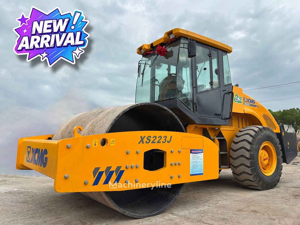 Novi XCMG XS223J pneumatski valjak