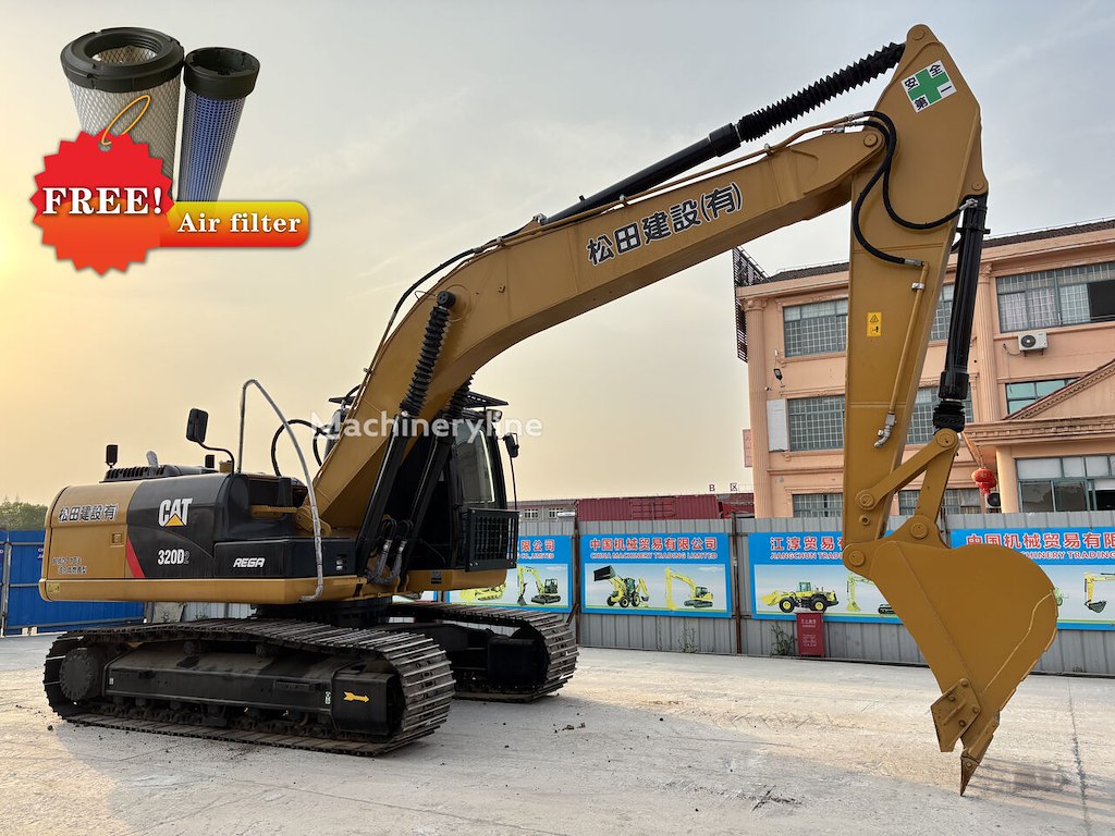 Caterpillar 320D2 bager guseničar