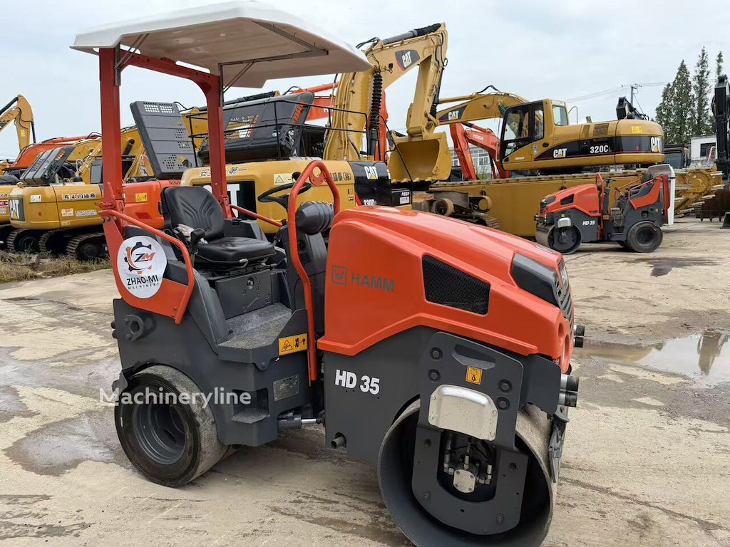 Dynapac HD35 mali valjak