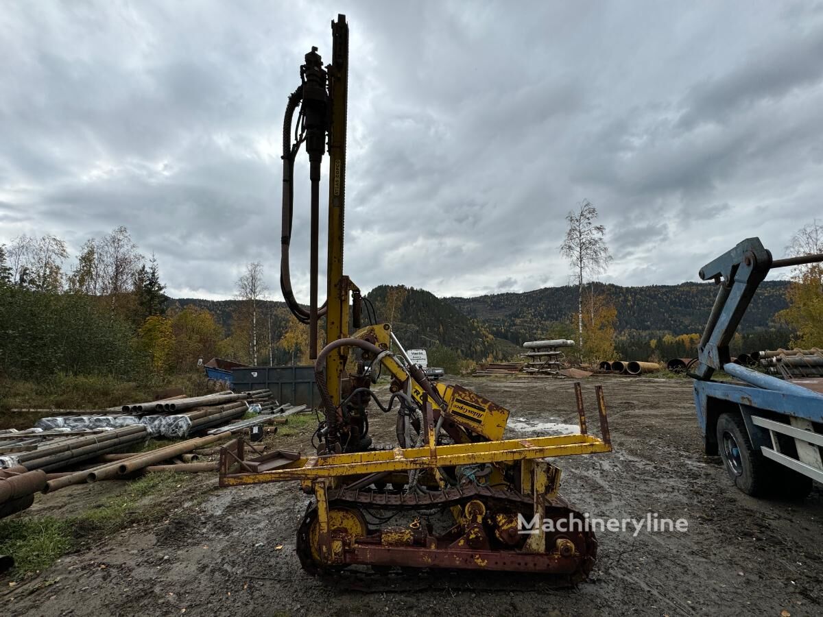 Prodaje se Atlas Copco Roc 301 bušaće postrojenje na aukciji