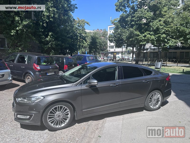 Ford Mondeo Vignale Biturbo