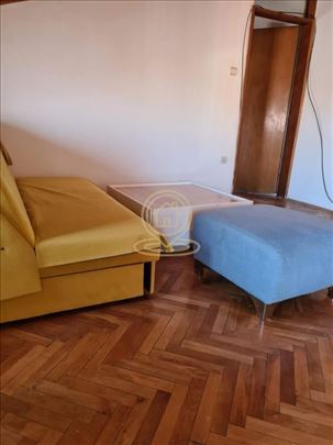 Dvosoban stan 42 m², Novo Naselje, Novi Sad, 5. sp