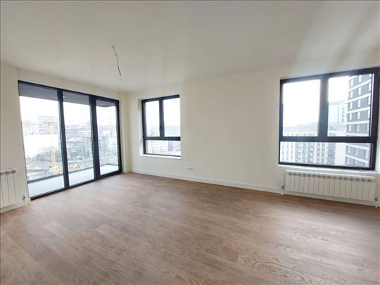 Beograd na vodi,75m2, lux prazan stan sa kuhinjom