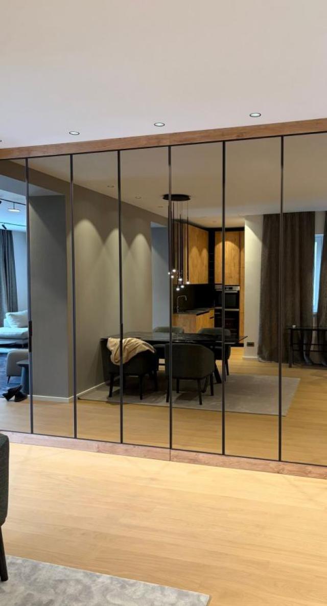 Trosoban stan 87 m², Vračar, Hram Sv. Save, 2. sprat