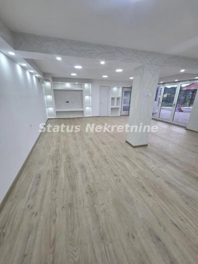 Kuća 200 m², 5.0, Petrovaradin, -ALIBEGOVAC-Bazen