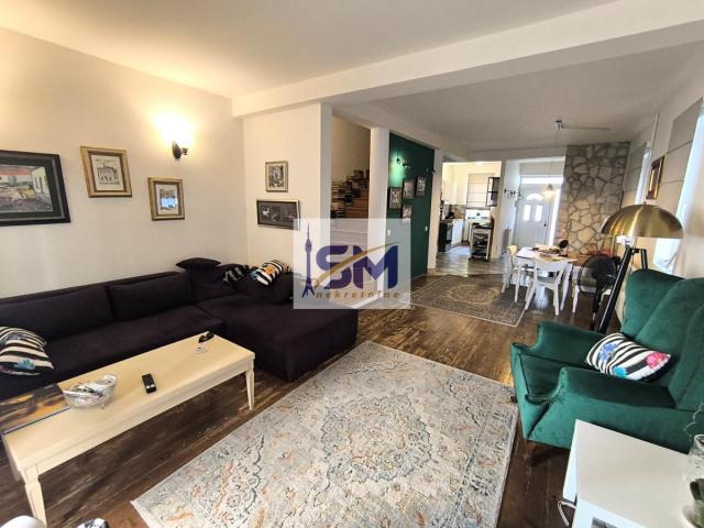 Voždovac, vertikala kuće, 250m2, sa dvorištem
