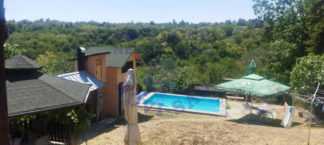 Vikendica u Čortanovcima 75m2