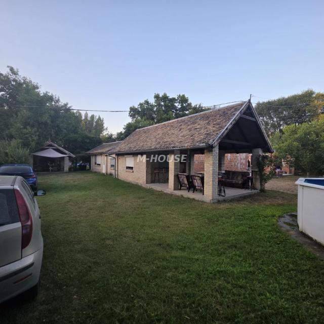 Fantastična vikendica u blizini Apatina!