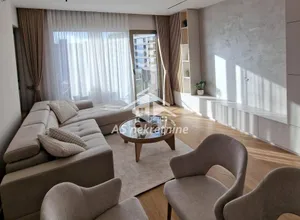 Izdavanje Stan - Beograd, Savski Venac: Beograd na vodi - Palata pravde