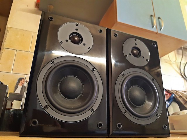YAMAHA Dvosistemske Bookshelf Z. Kutije-NX-E 400