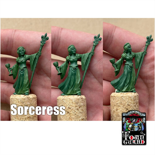 NEW! Scibor Monstrous Miniatures 28FM0772 Sorceress