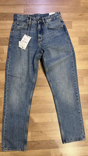 Zara farmerke nove broj 40