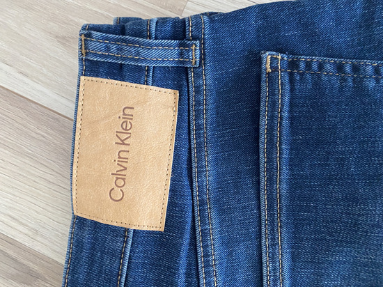 Calvin Klein farmerke vel 32