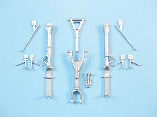 NEW! Scale Aircraft Conversions 32201 Republic F-105 D/G Thunderchief - Landing Gear (for Trumpeter and Hobbycraft Kits)
