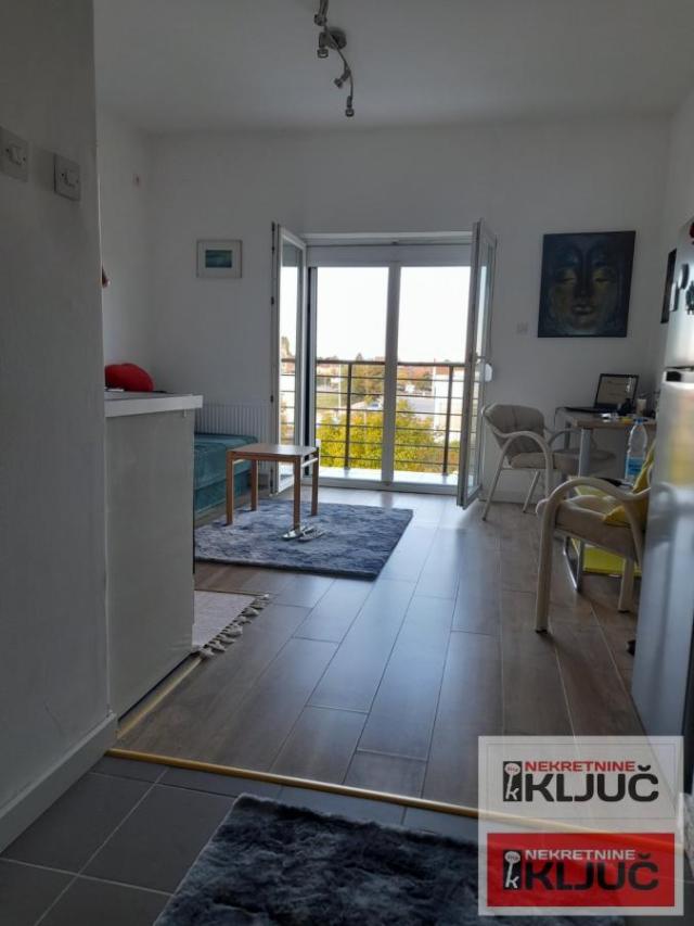 KLISA, 26m2, Garsonjera, Nameštena