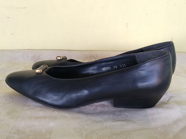 Zenske cipele.baletanke broj 39-500 dinara