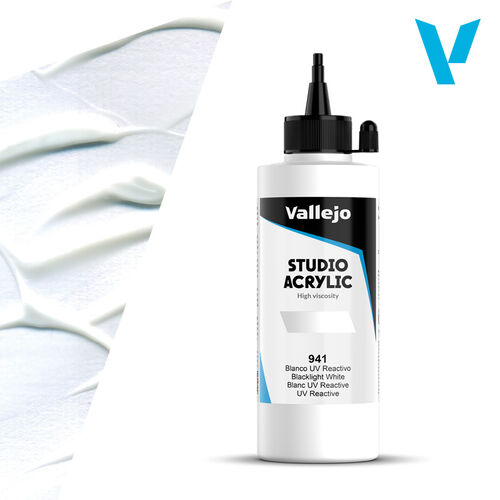NEW! Vallejo 22941 941 Studio Acrylic - Blacklight White