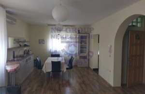Prodajem Kuću, Adice