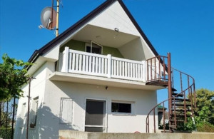Vikendica Fruska Gora-Vizic 62m2,8.5ari placa