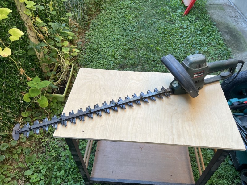 Trimer za zivicu Metabo Hs 8165 S