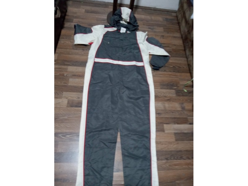 TEFLON-NOVE RADNIČKE PANTALONE 42-44