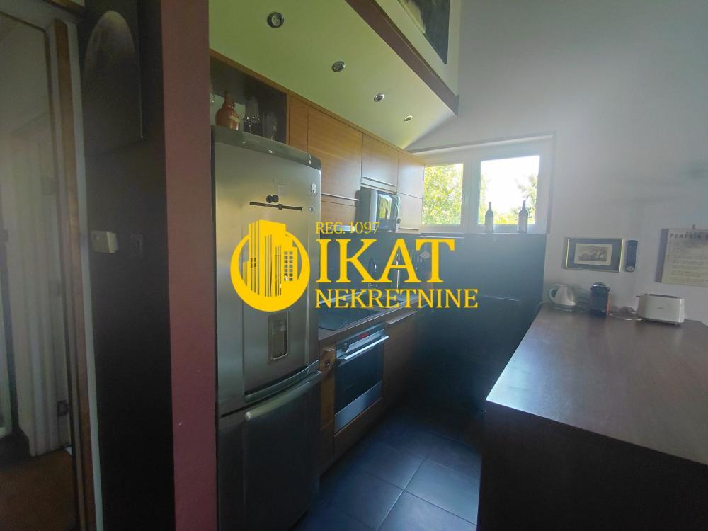 Bulevar oslobođenja, Četvorosoban stan na prodaju, 136m2, 380.000€