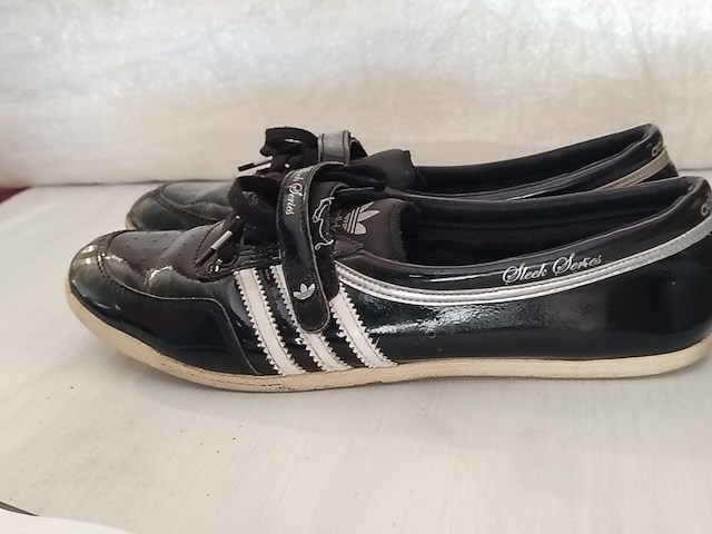 Adidas espadrille u odlicnom stanju broj 41-500 din