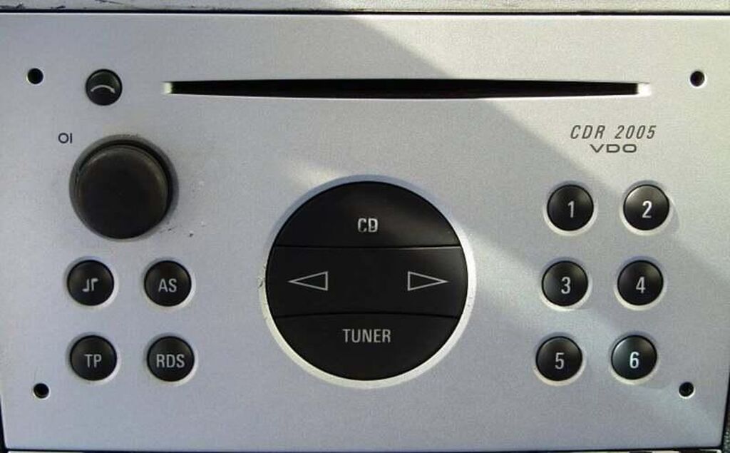 RADIO / CD ZA OPEL CORSA C | Polovni originalni delovi za Opel Corsa