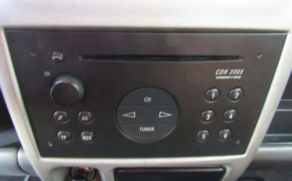 CD RADIO | Mp3 cd radio, sa prikljuckom usb, ima aux i ima za