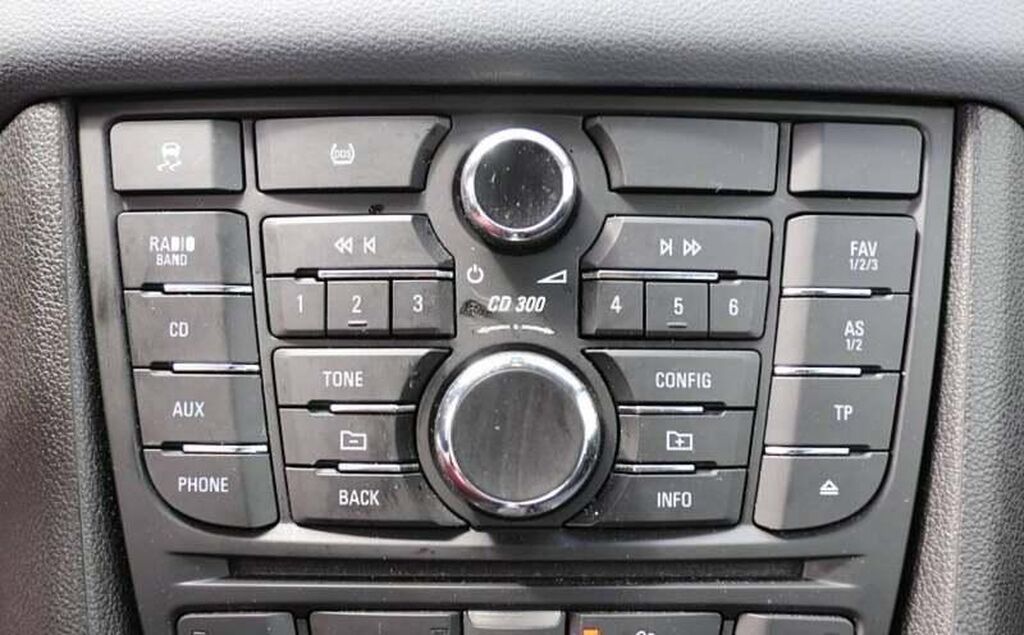 RADIO / CD ZA OPEL MERIVA | Polovni originalni delovi za Opel Meriva