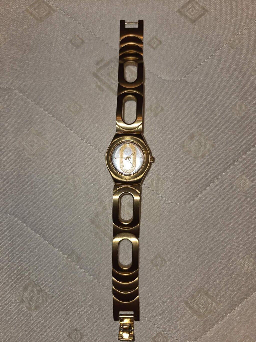 Swatch ženski ručni sat – Irony Stainless Steel (kvarts) - Model iz