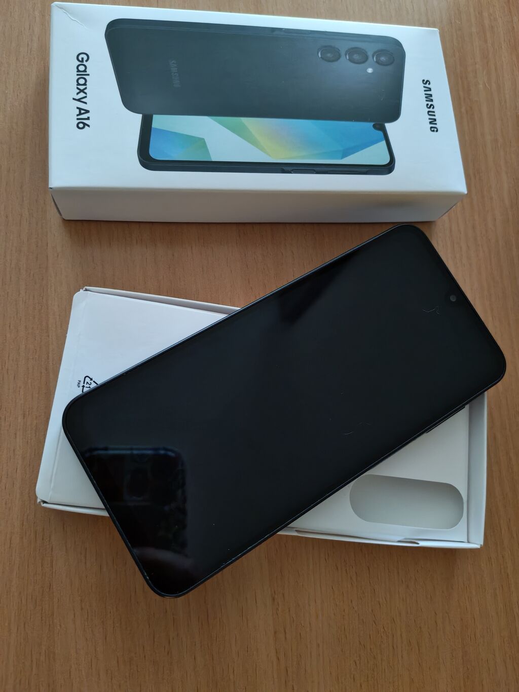 Samsung Galaxy A16 (model: SM-A156F/DSN) – 128 GB Ključne